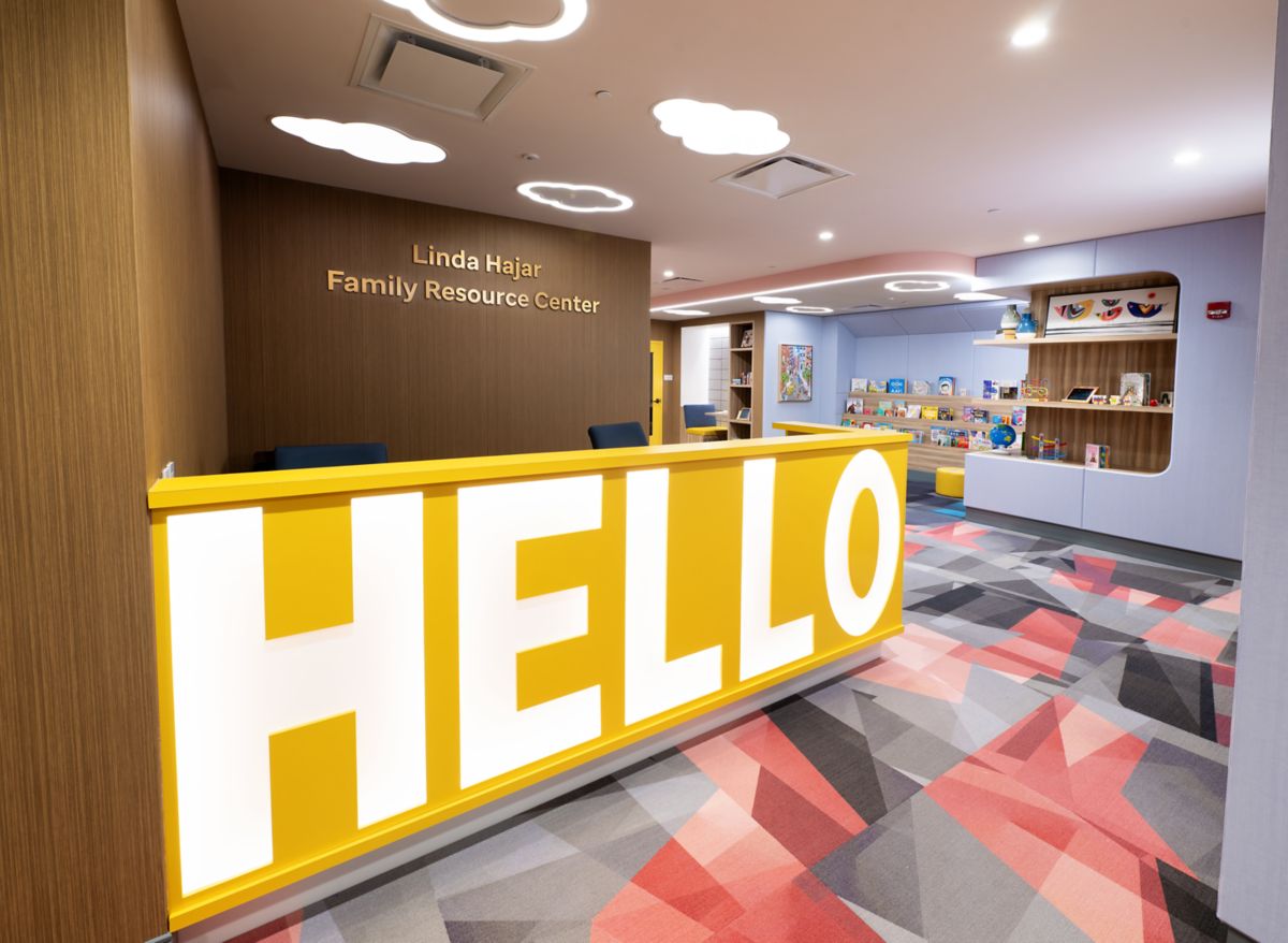 El Centro de Recursos para Familias Linda R. Hajar en St. Jude | St ...